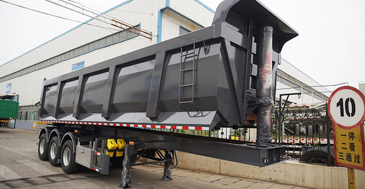 Tri Axle Semi End Dump Trailers for Sale in Tanzania